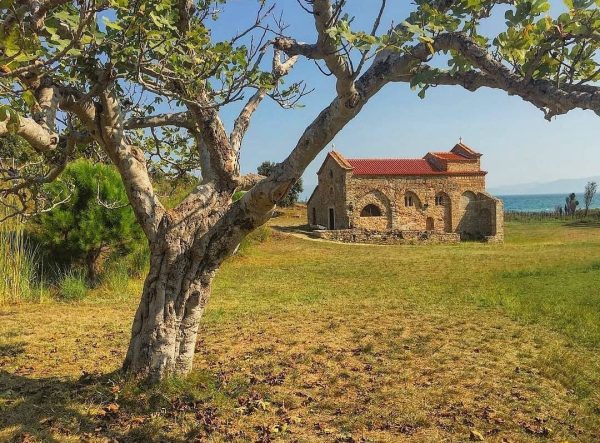 Rodoni Castle Ruins: Albania’s Medieval Treasure - Albania Turism