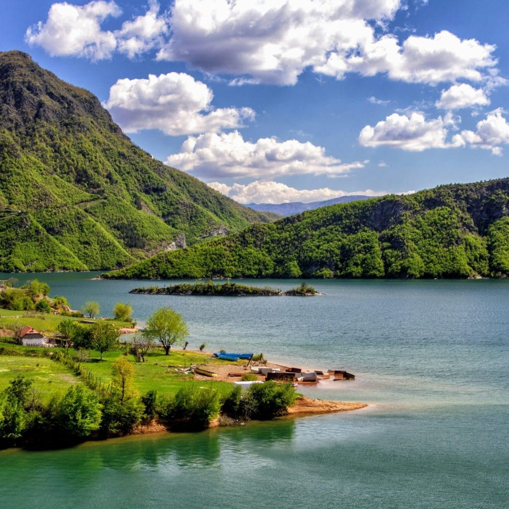 Albanian Culture: Traditions, History and Warm Hospitality - Albania Turism